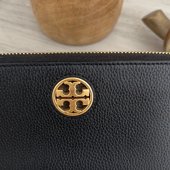Tory Burch | Bags | Tory Burch Zip Around Wallet | Poshmark